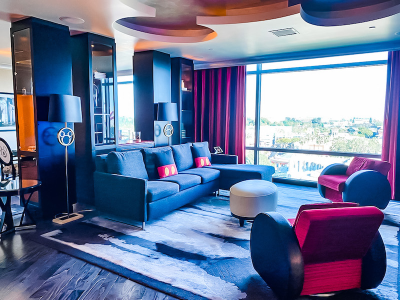 Check out the Mickey Mouse Penthouse Suite at Disneyland Hotel ...